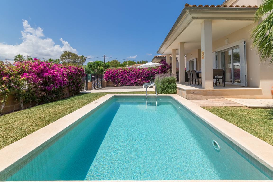 208 M² Villa ∙ 4 Habitaciones ∙ 8 Huéspedes - Alcudia