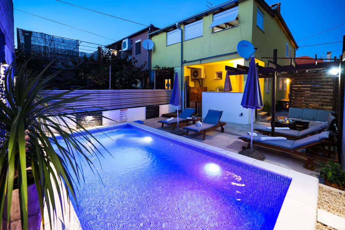 68 M² Apartment ∙ 2 Bedrooms ∙ 6 Guests - Zadar