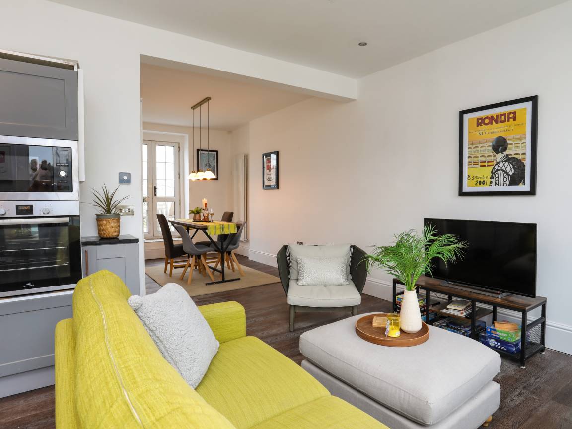 Cottage ∙ 3 Bedrooms ∙ 6 Guests - Pwllheli