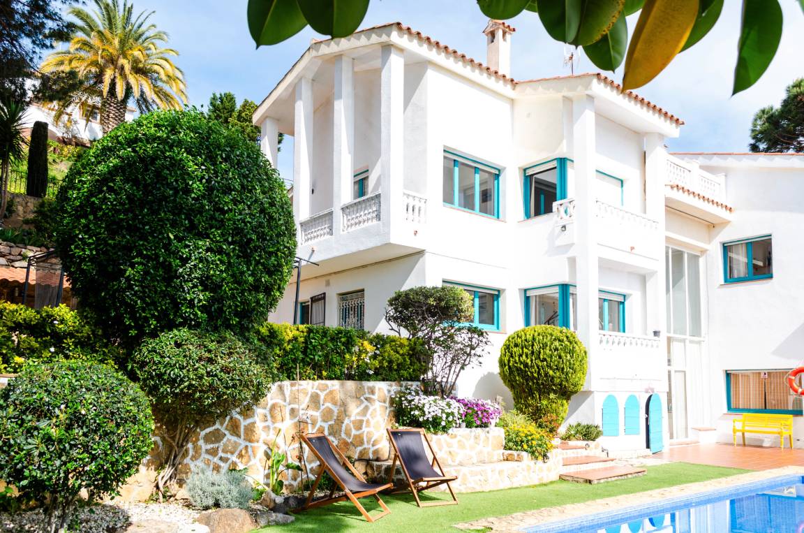 263 M² Villa ∙ 3 Habitaciones ∙ 6 Huéspedes - Tosa de Mar