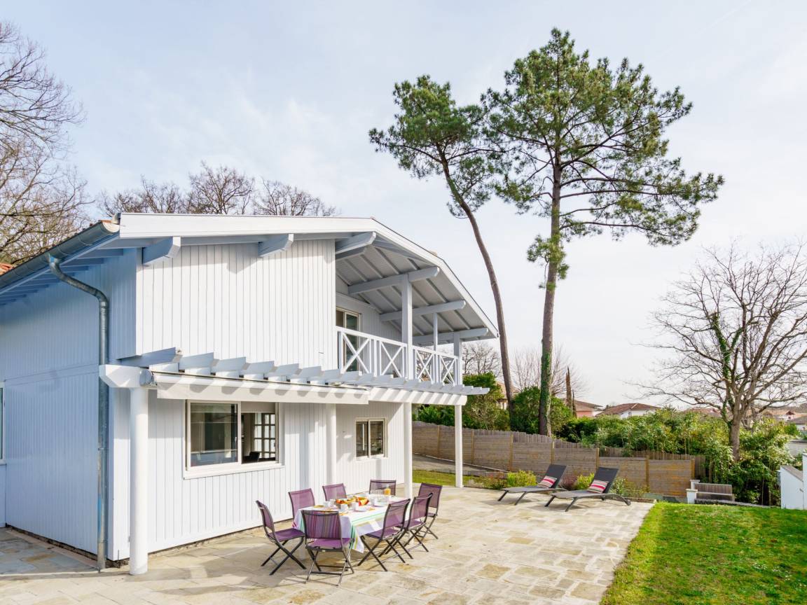 220 M² Villa ∙ 1 Chambre ∙ 8 Personnes - Cambo-les-Bains