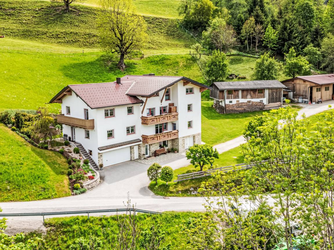 106 M² Apartment ∙ 2 Bedrooms ∙ 8 Guests - Schladming