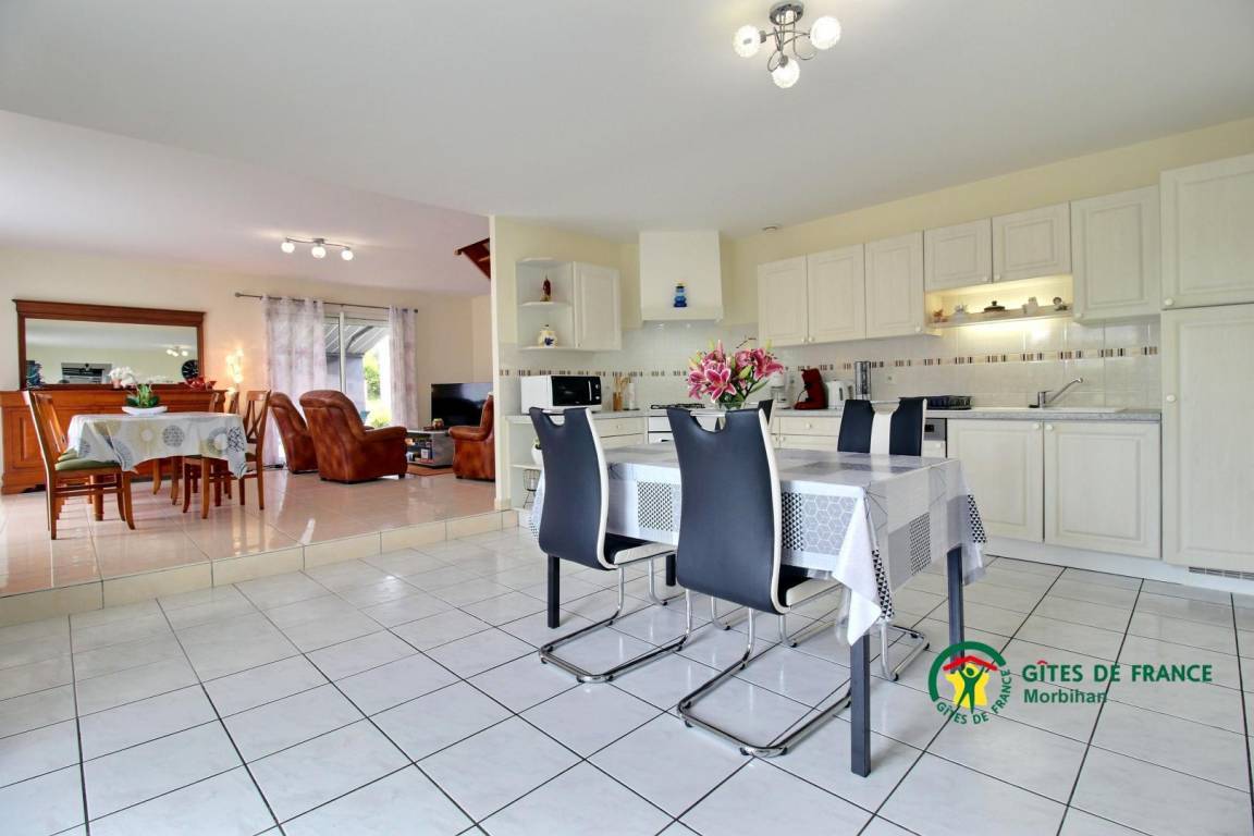 120 M² Gîte ∙ 3 Chambres ∙ 6 Personnes - Questembert