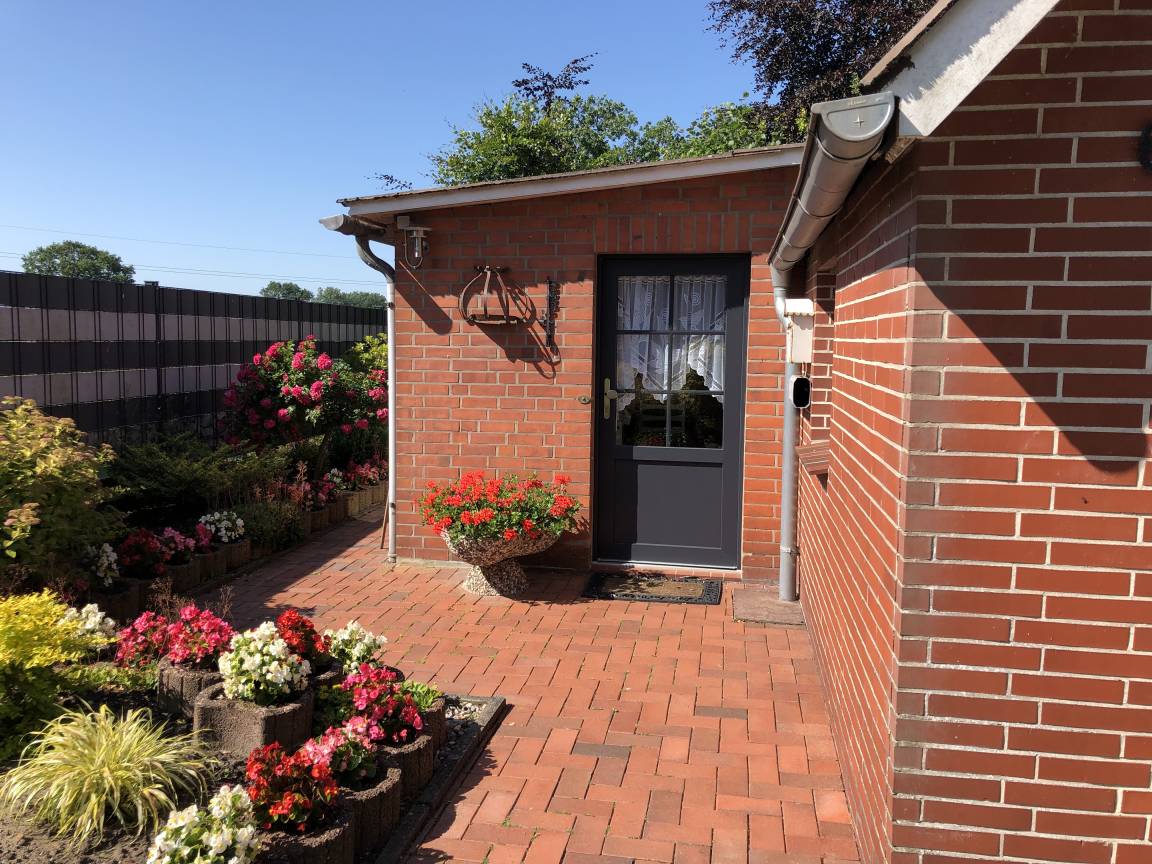 85 M² Ferienhaus ∙ 2 Schlafzimmer ∙ 4 Gäste - Wingst