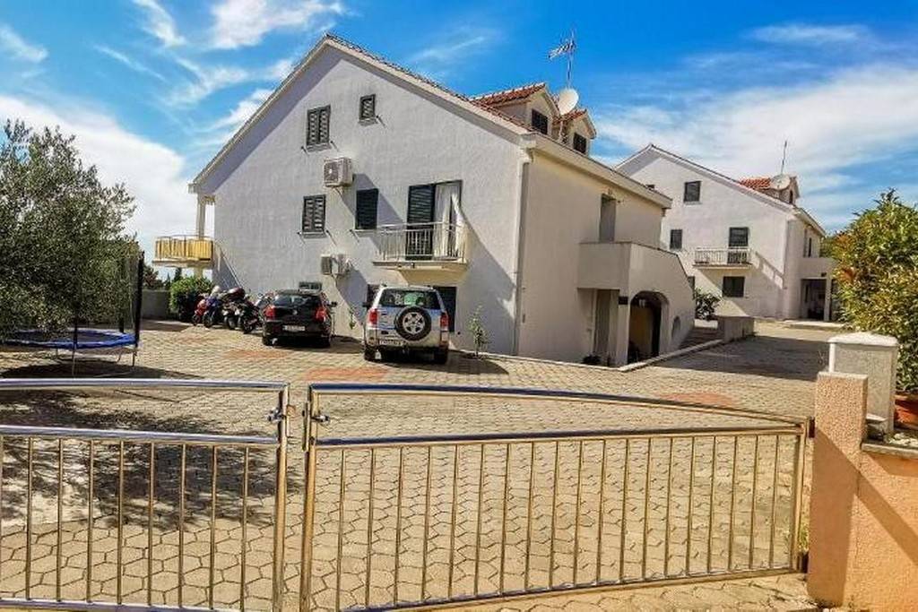 110 M² Appartement ∙ 3 Chambres ∙ 8 Personnes - Milna