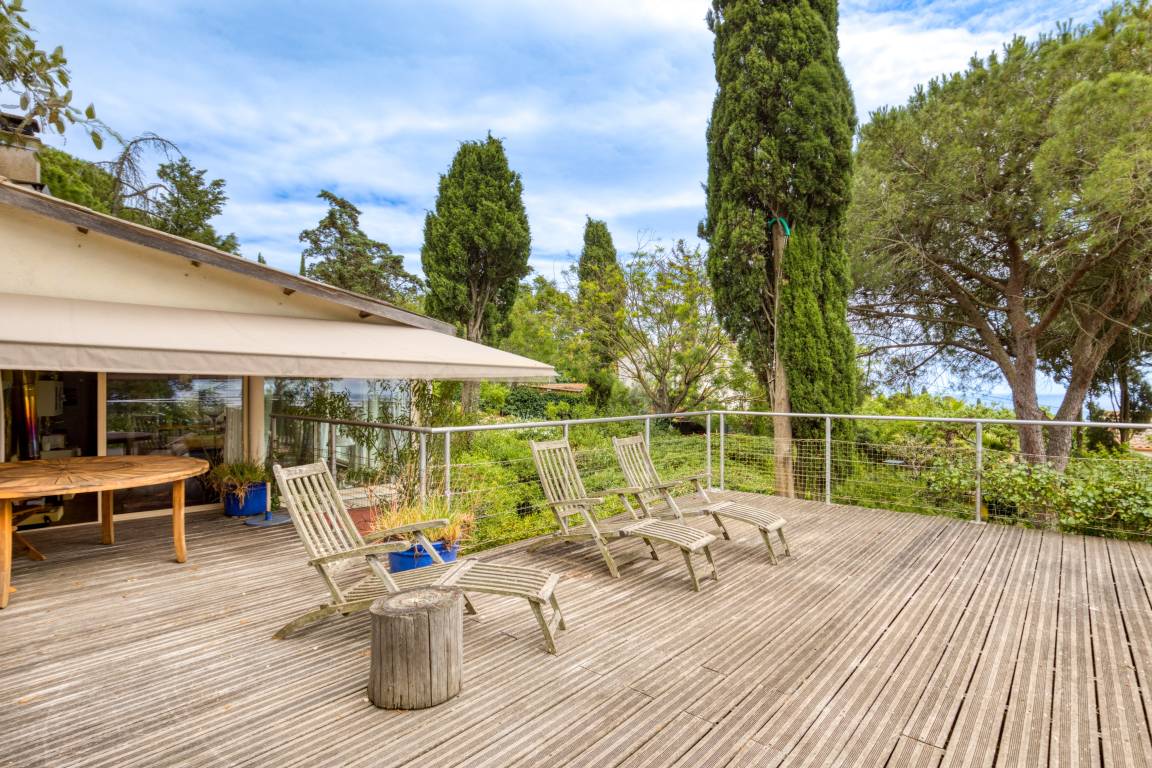 130 M² Maison De Vacances ∙ 3 Chambres ∙ 8 Personnes - Mèze