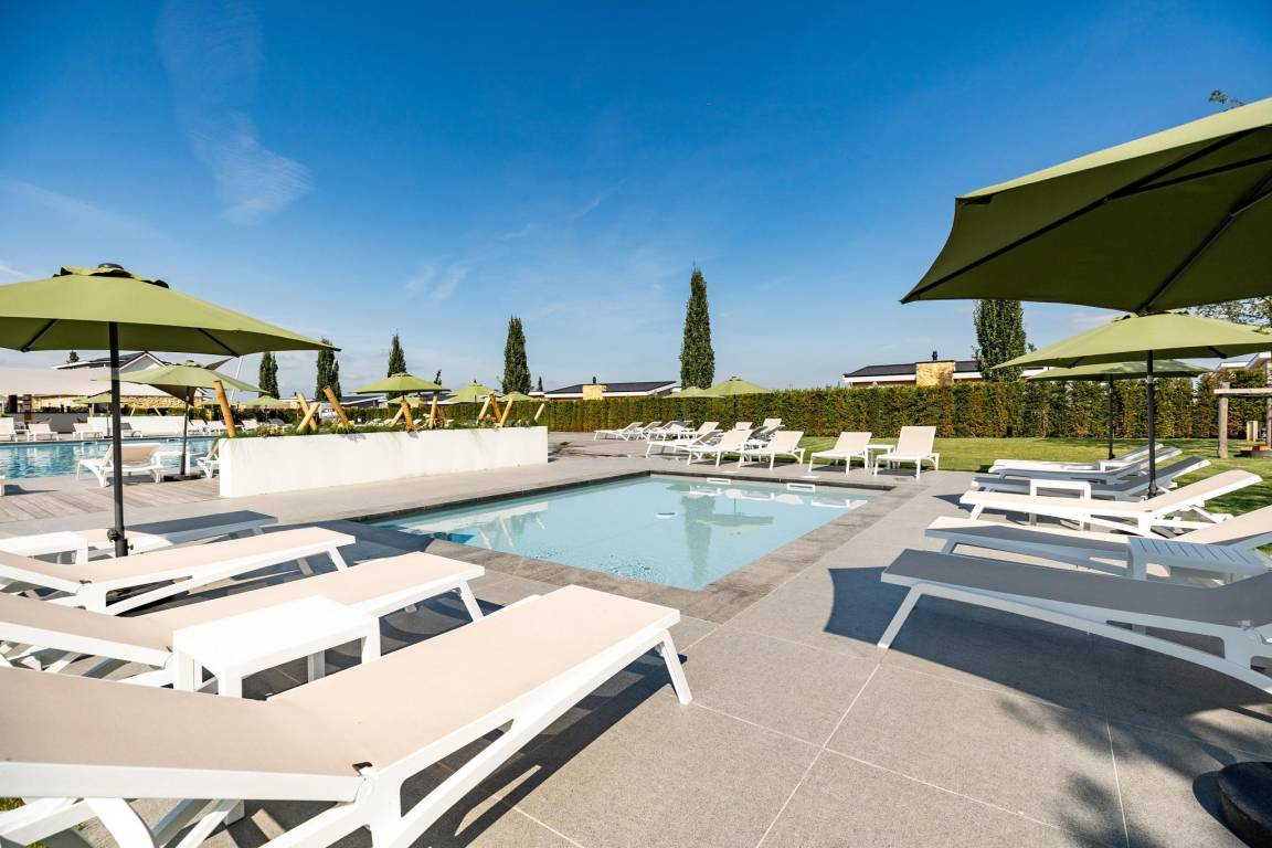 50 M² Holiday Park ∙ 2 Bedrooms ∙ 4 Guests - Maasmechelen
