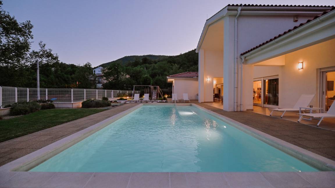 400 M² Villa ∙ 4 Schlafzimmer ∙ 8 Gäste - Rijeka