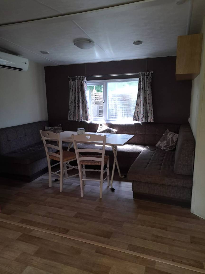 40 M² Mobil-home ∙ 4 Chambres ∙ 8 Personnes - Les Vans