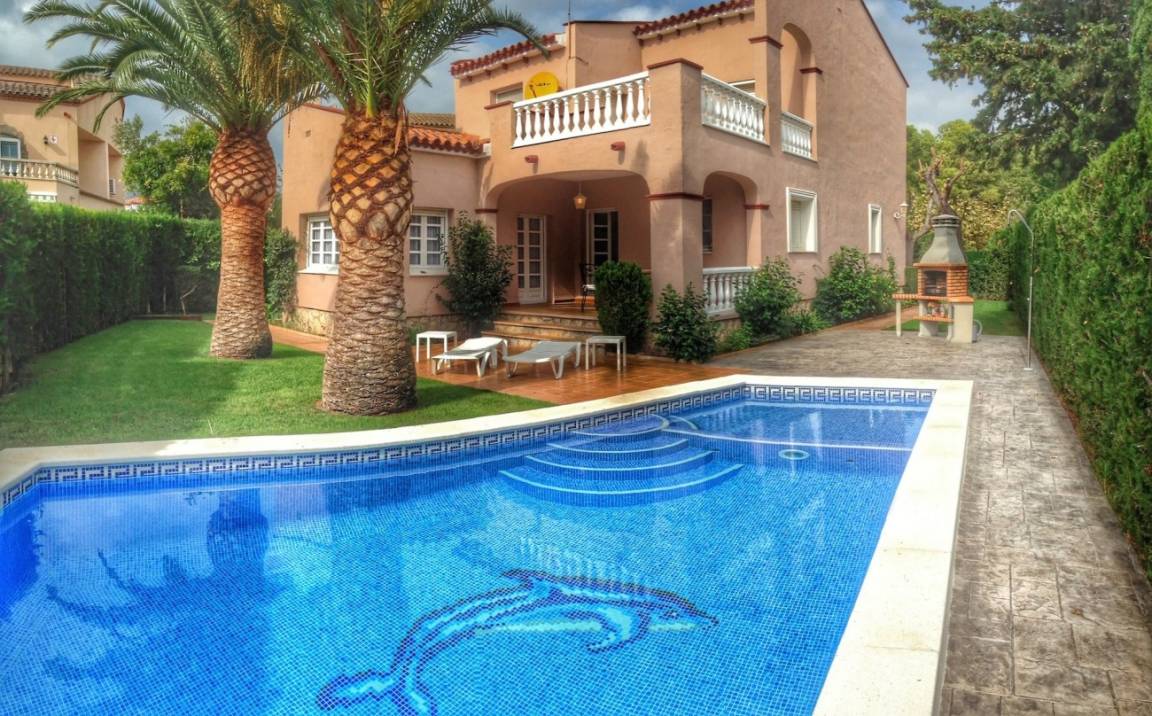 220 M² Villa ∙ 4 Slaapkamers ∙ 8 Gasten - Miami Platja