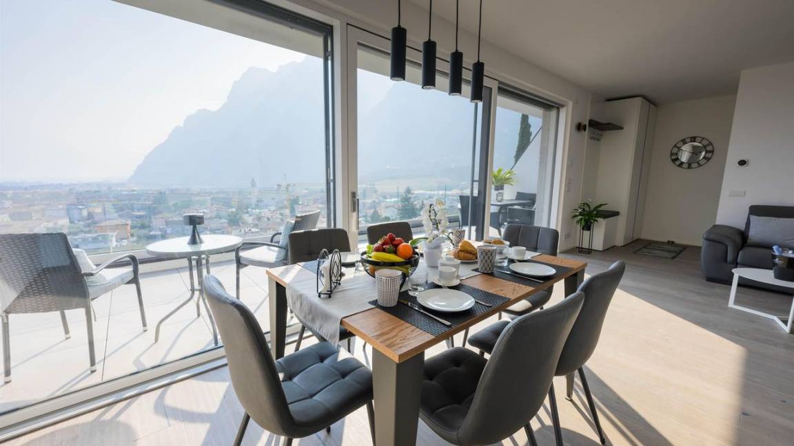 70 M² Ferienwohnung ∙ 2 Schlafzimmer ∙ 4 Gäste - Arco