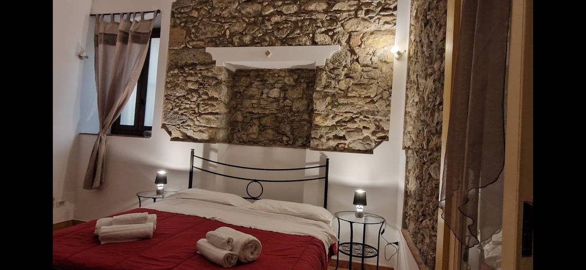 80 M² House ∙ 1 Bedroom ∙ 4 Guests - Taormina