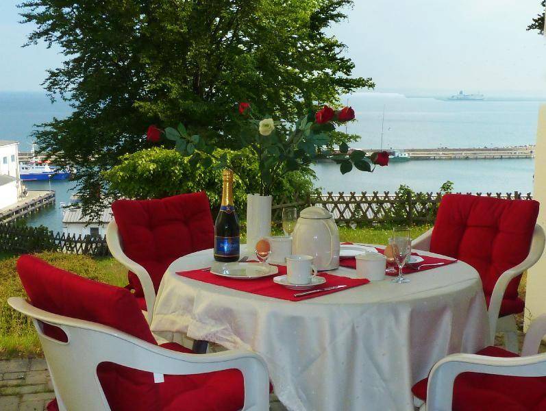 60 M² Ferienwohnung ∙ 1 Schlafzimmer ∙ 4 Gäste - Sassnitz