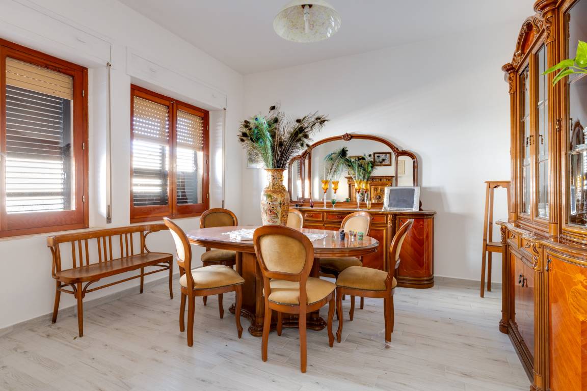 240 M² Ferienhaus ∙ 3 Schlafzimmer ∙ 6 Gäste - Oristano