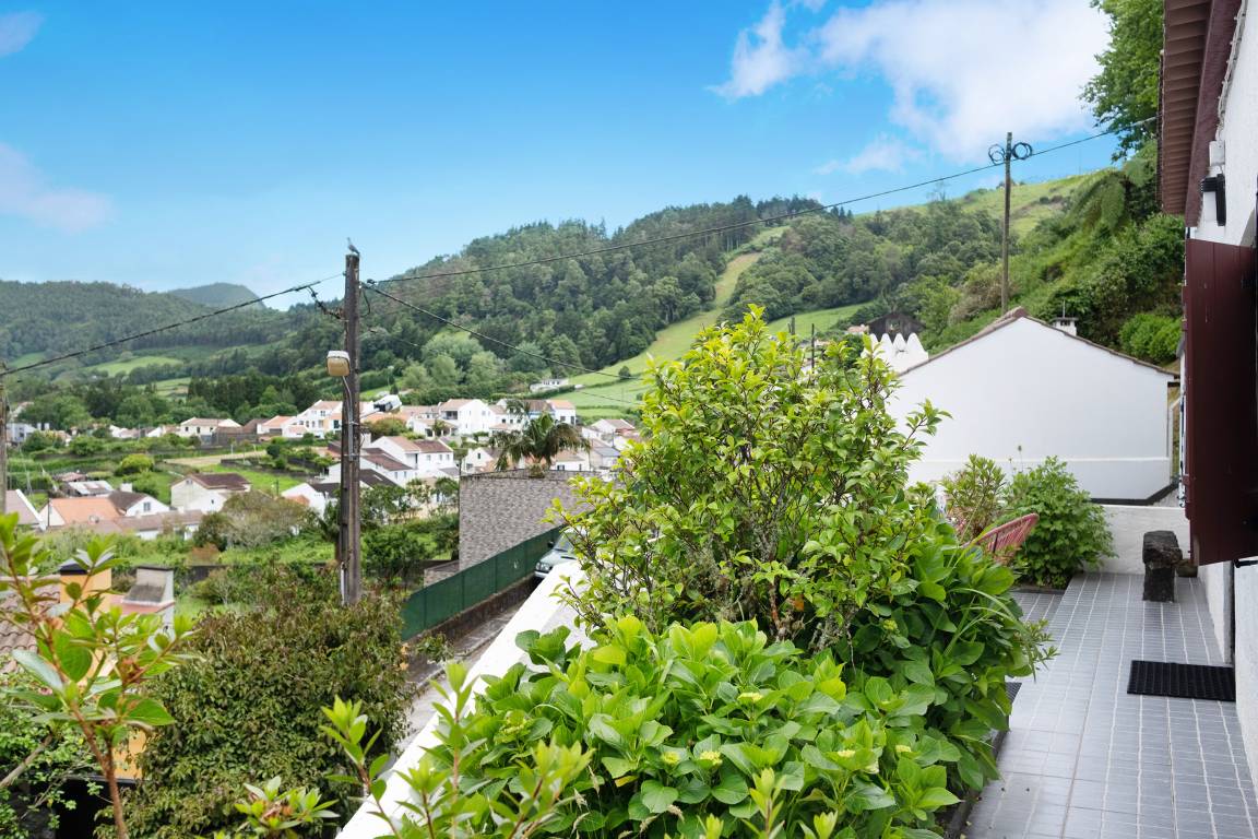90 M² Casa ∙ 3 Quartos ∙ 4 Hóspedes - Furnas