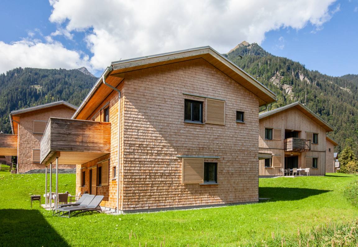 132 M² Chalet ∙ 4 Bedrooms ∙ 10 Guests - Montafon