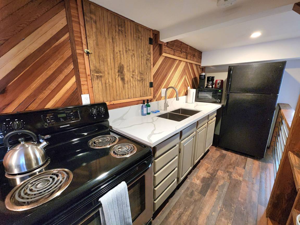 Apartment ∙ 1 Bedroom ∙ 2 Guests - Shaver Lake, CA