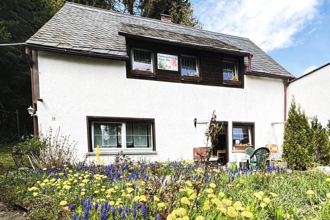 75 M² Ferienwohnung ∙ 2 Schlafzimmer ∙ 4 Gäste - Schneeberg