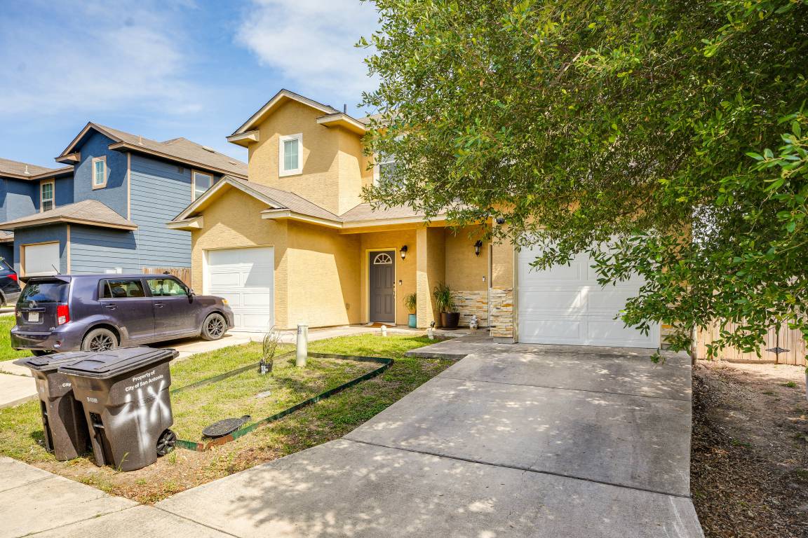 116 M² Apartment ∙ 3 Bedrooms ∙ 6 Guests - Lackland AFB, TX
