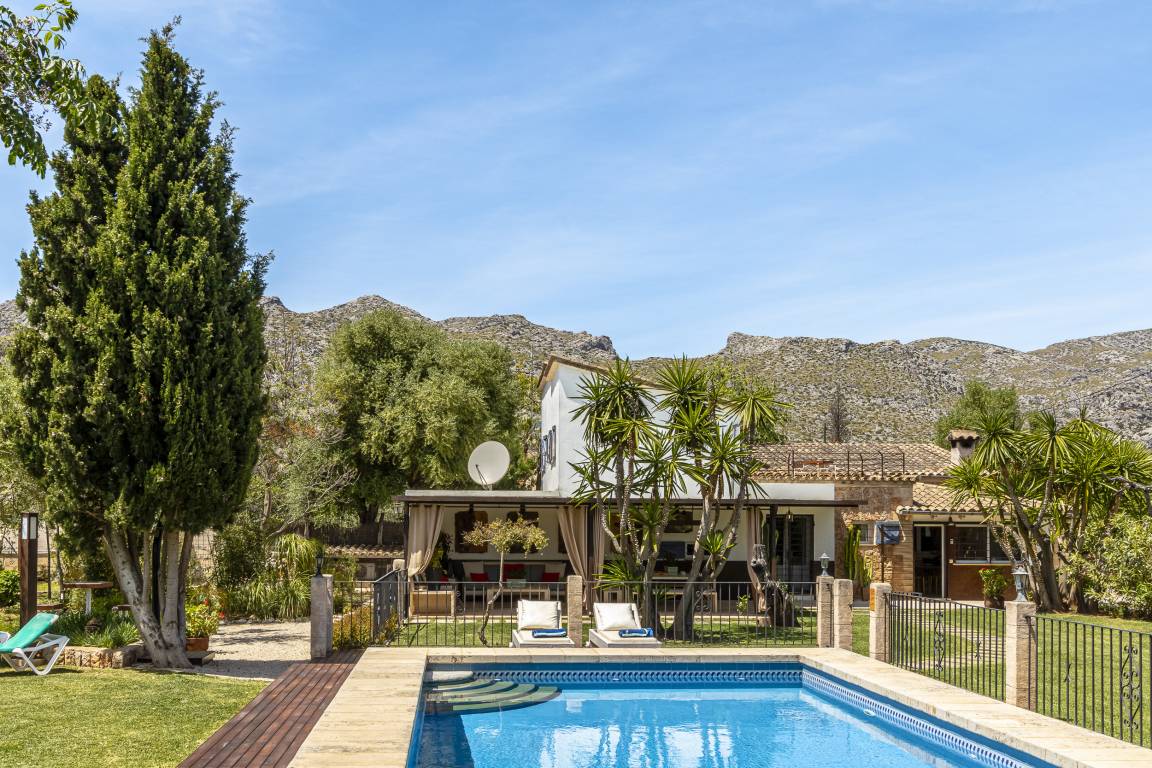 200 M² Villa ∙ 4 Bedrooms ∙ 8 Guests - Pollença
