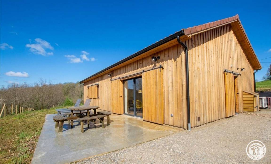 110 M² Gîte ∙ 3 Chambres ∙ 6 Personnes - Vitrac