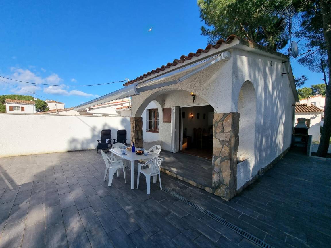 60 M² House ∙ 2 Bedrooms ∙ 4 Guests - L'Escala