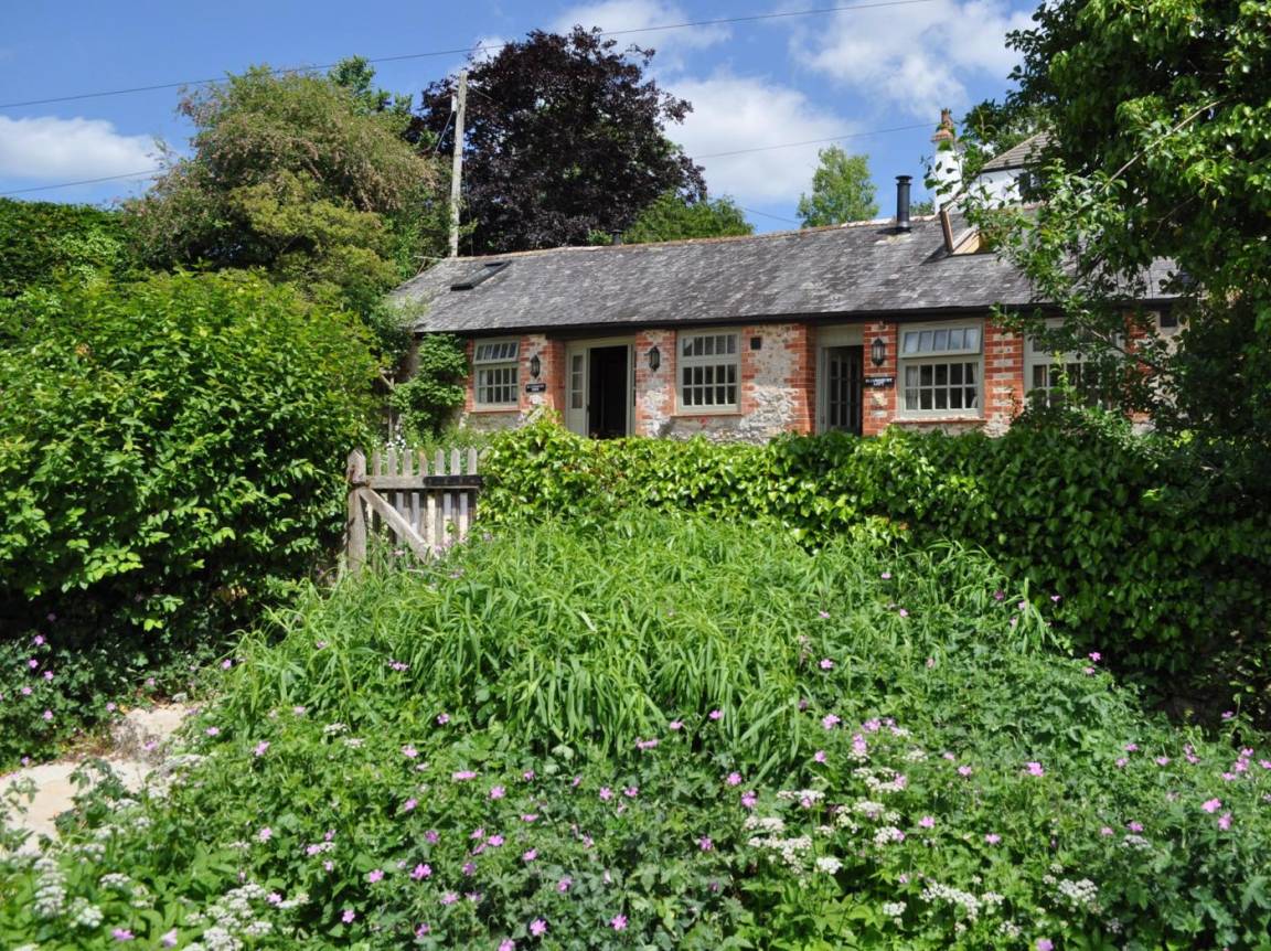 Cottage ∙ 2 Bedrooms ∙ 4 Guests - Honiton