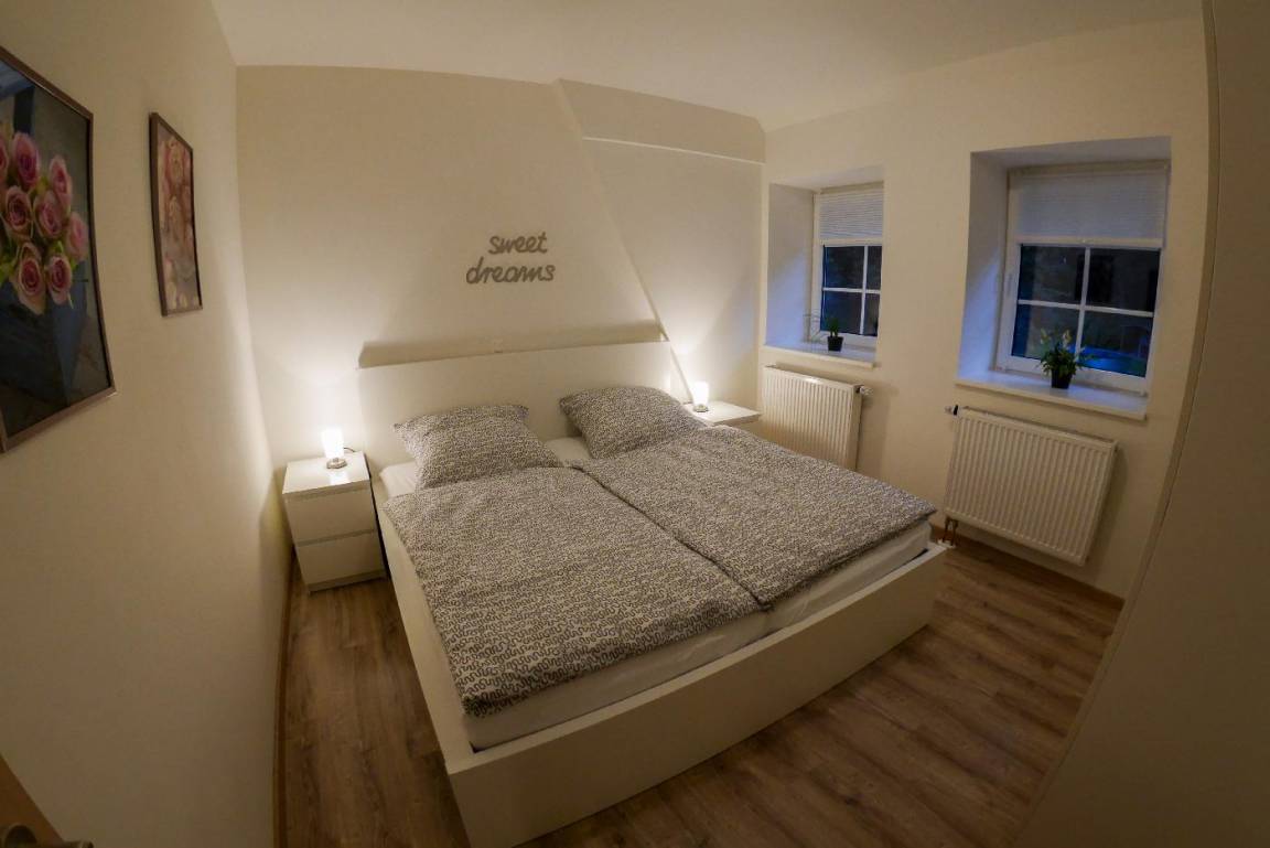 73 M² Ferienwohnung ∙ 2 Schlafzimmer ∙ 6 Gäste - Amelinghausen