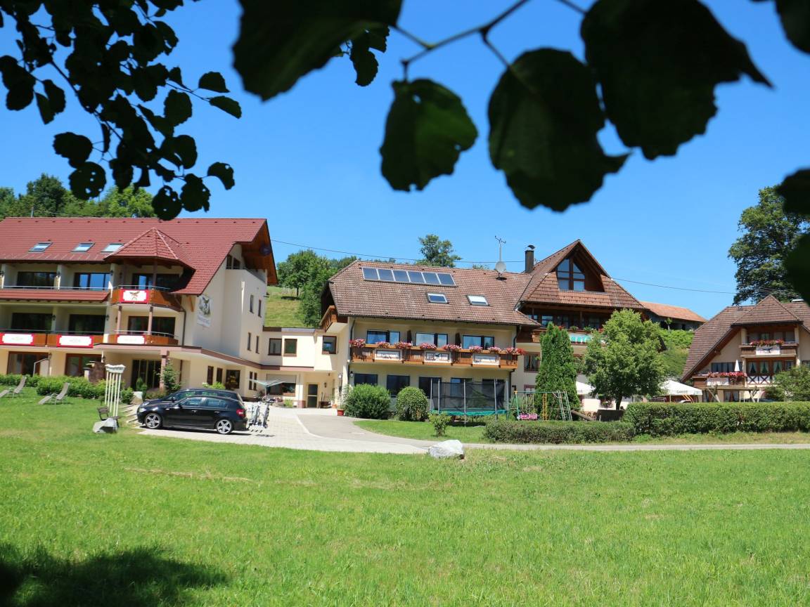 78 M² Ferienwohnung ∙ 2 Schlafzimmer ∙ 5 Gäste - Simonswald
