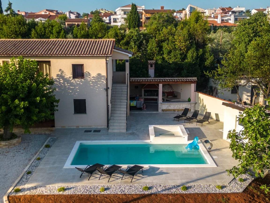 150 M² Ferienhaus ∙ 3 Schlafzimmer ∙ 9 Gäste - Fažana