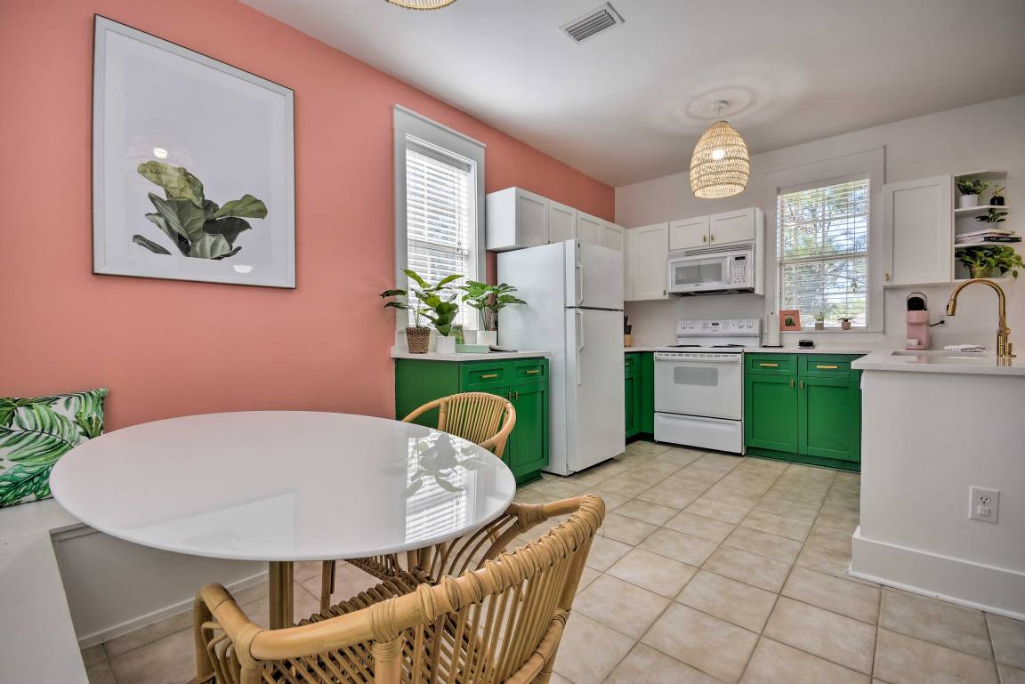 93 M² House ∙ 2 Bedrooms ∙ 7 Guests - Seaside, FL