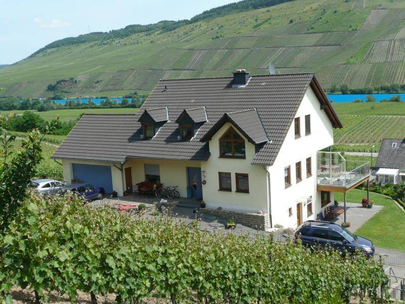 60 M² Ferienwohnung ∙ 2 Schlafzimmer ∙ 4 Gäste - Trittenheim