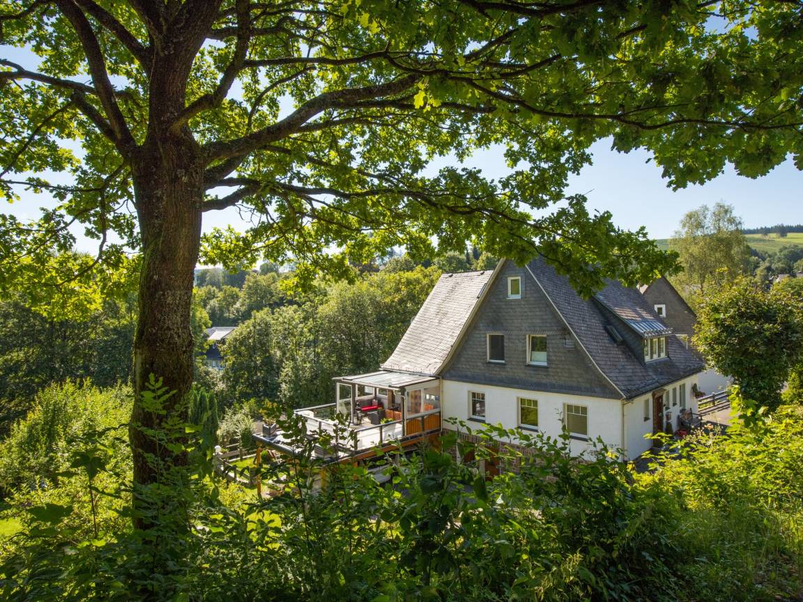 83 M² Ferienwohnung ∙ 2 Schlafzimmer ∙ 4 Gäste - Schmallenberg