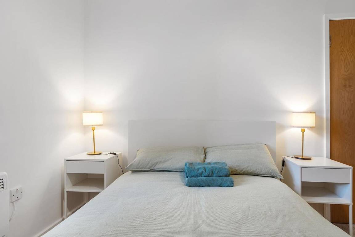 Apartment ∙ 1 Bedroom ∙ 4 Guests - Chelsea