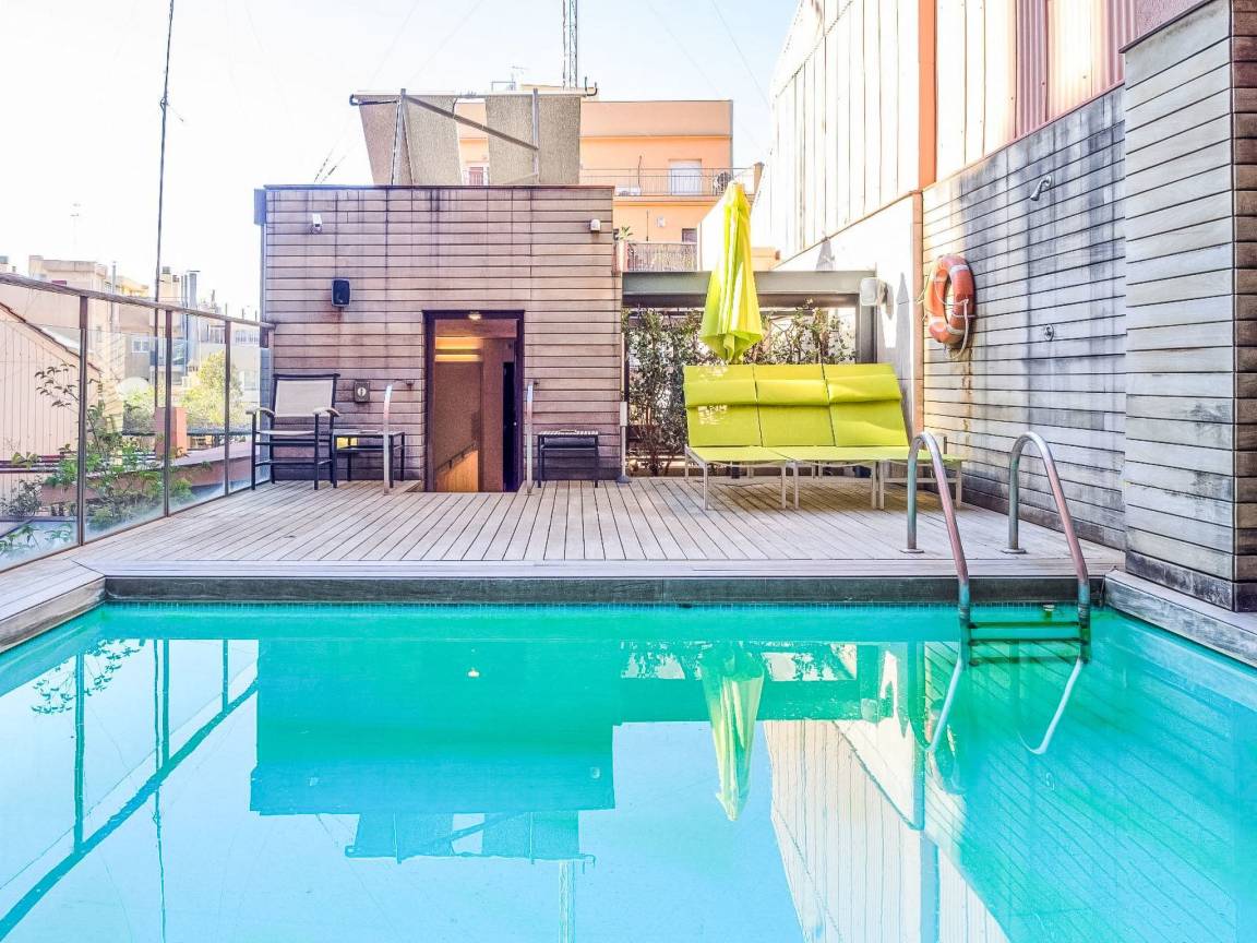 460 M² Casa ∙ 4 Habitaciones ∙ 10 Huéspedes - Barcelona