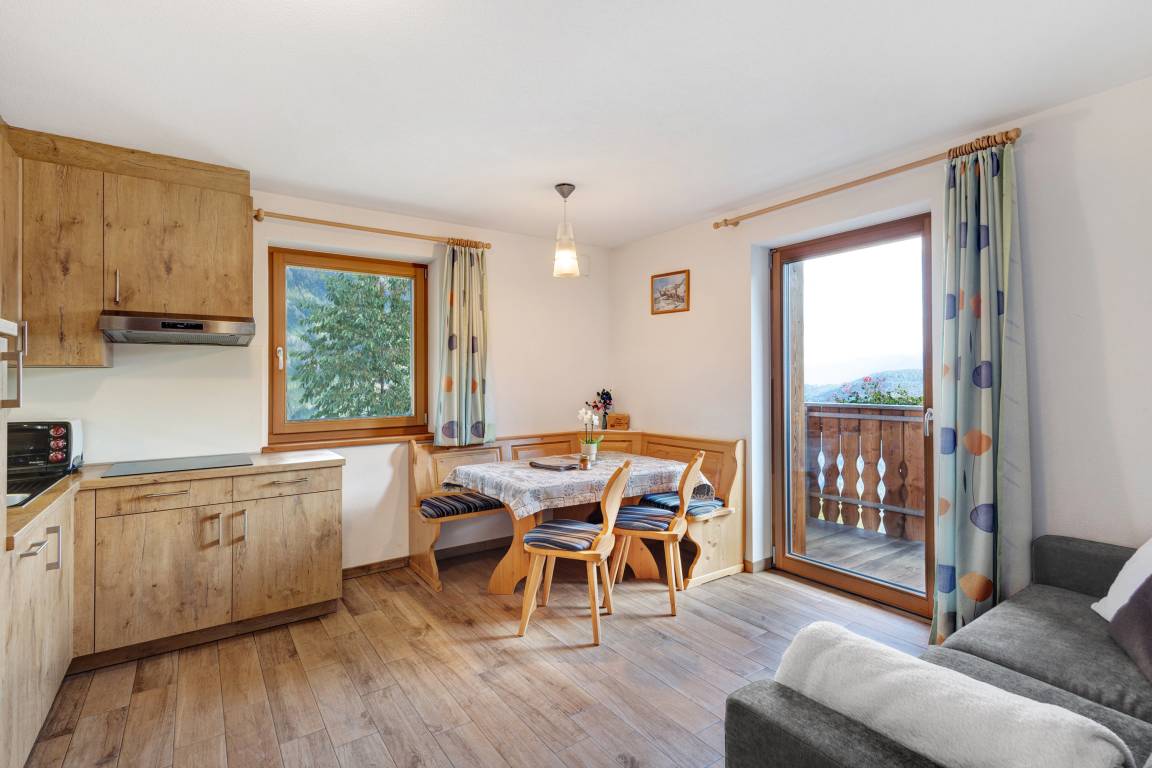 65 M² Ferienwohnung ∙ 2 Schlafzimmer ∙ 5 Gäste - Terenten