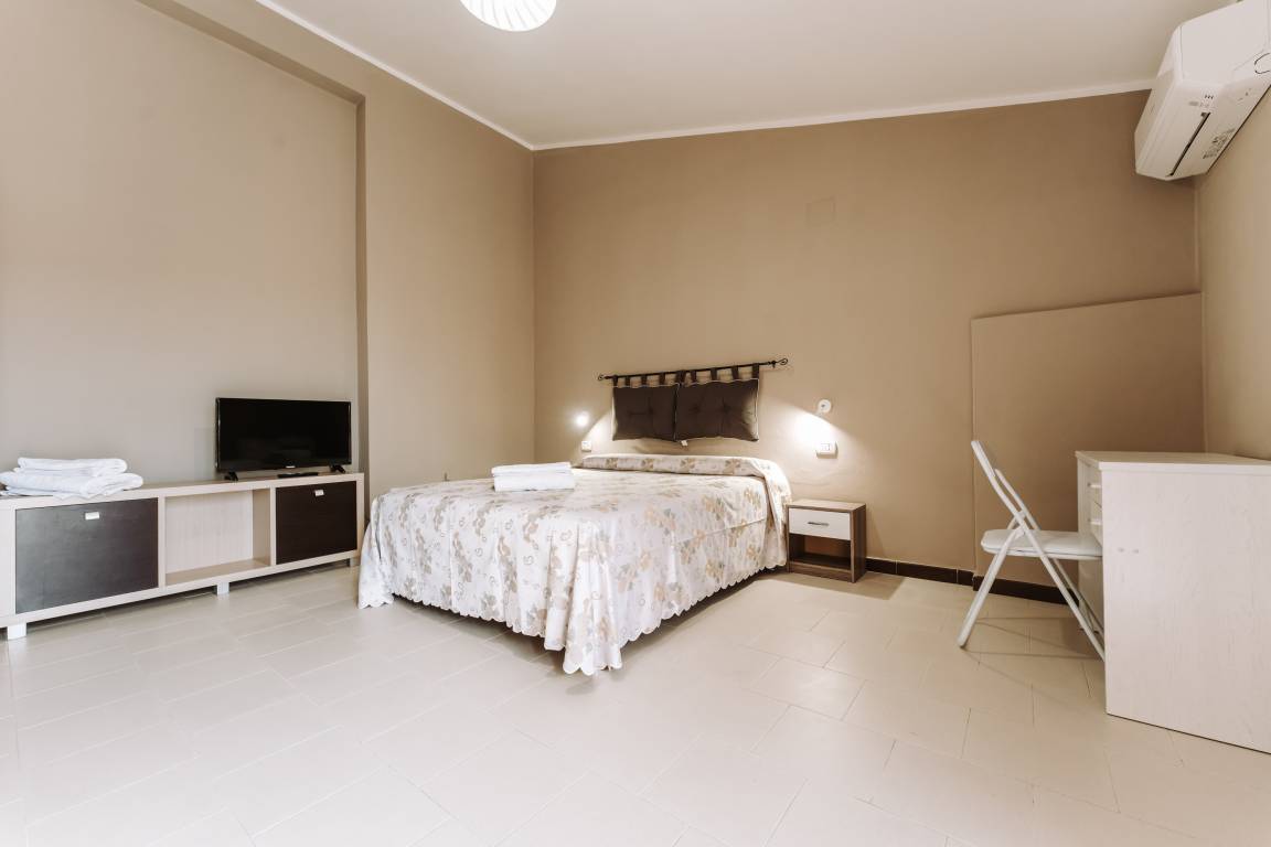 250 M² Appartamento ∙ 3 Camere Da Letto ∙ 8 Ospiti - Carbonia