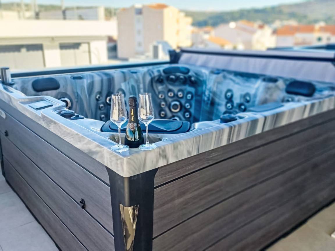 51 M² Ferienwohnung ∙ 2 Schlafzimmer ∙ 5 Gäste - Okrug Gornji