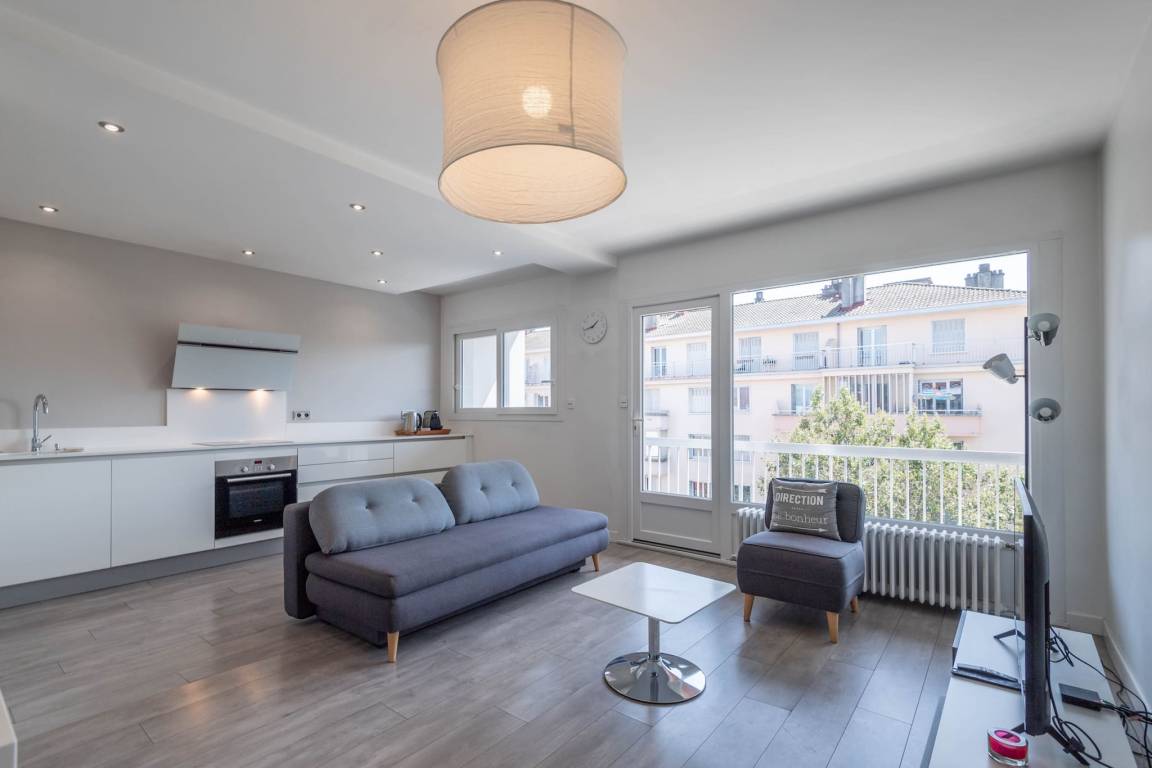 70 M² Appartement ∙ 2 Chambres ∙ 4 Personnes - Annecy
