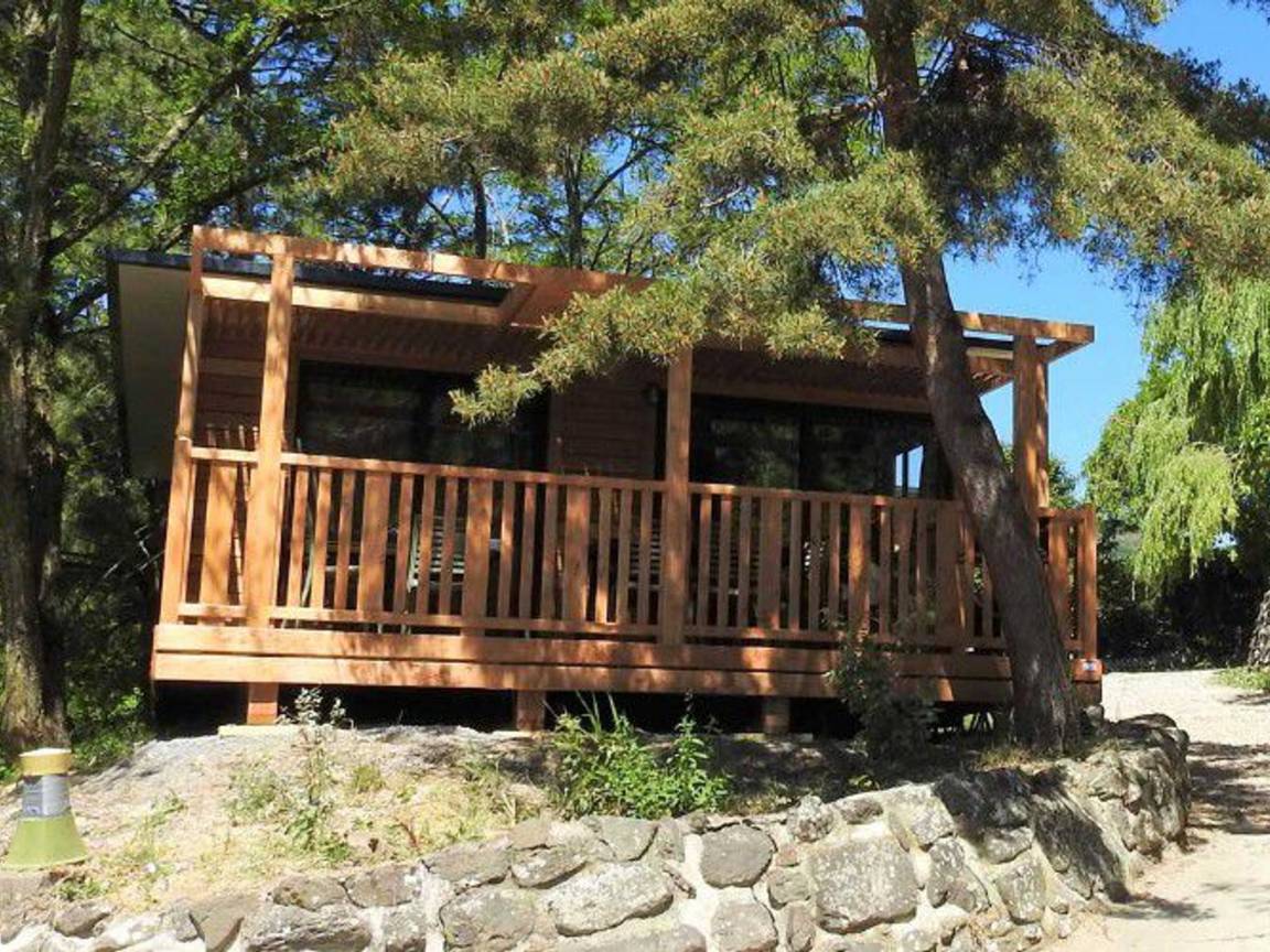 33 M² Chalet ∙ 3 Schlafzimmer ∙ 6 Gäste - Ardèche