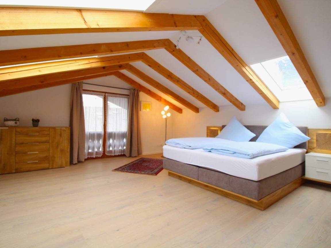 250 M² Apartment ∙ 4 Bedrooms ∙ 6 Guests - Grainau