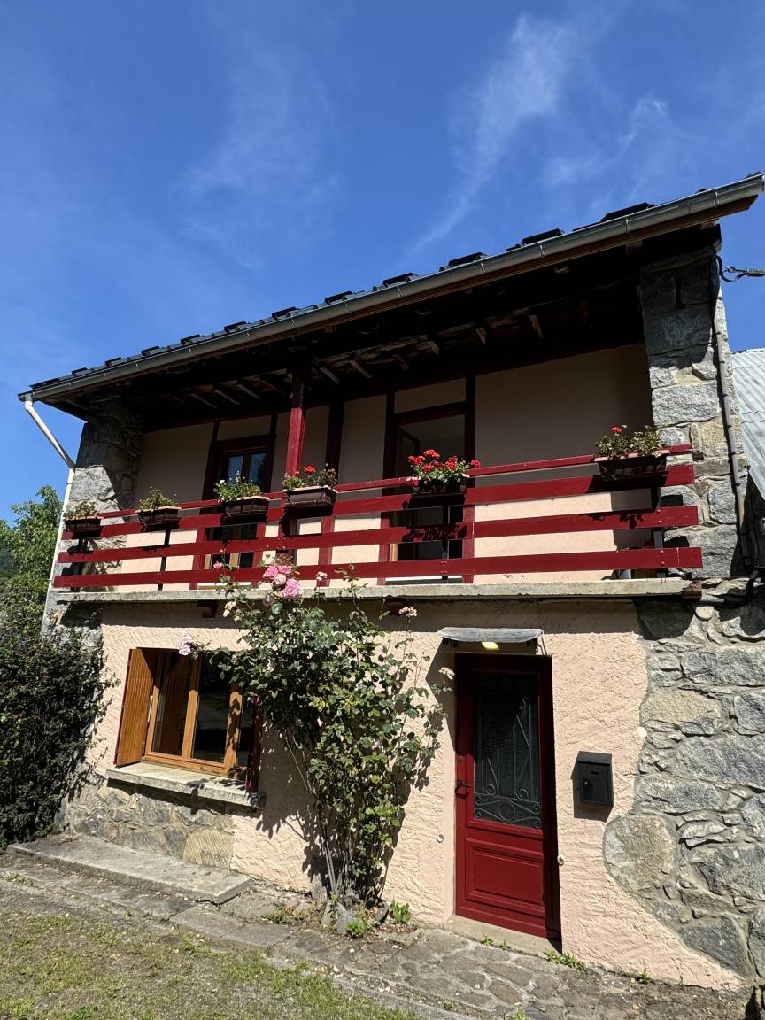 100 M² Casa ∙ 3 Habitaciones ∙ 6 Huéspedes - Ariège