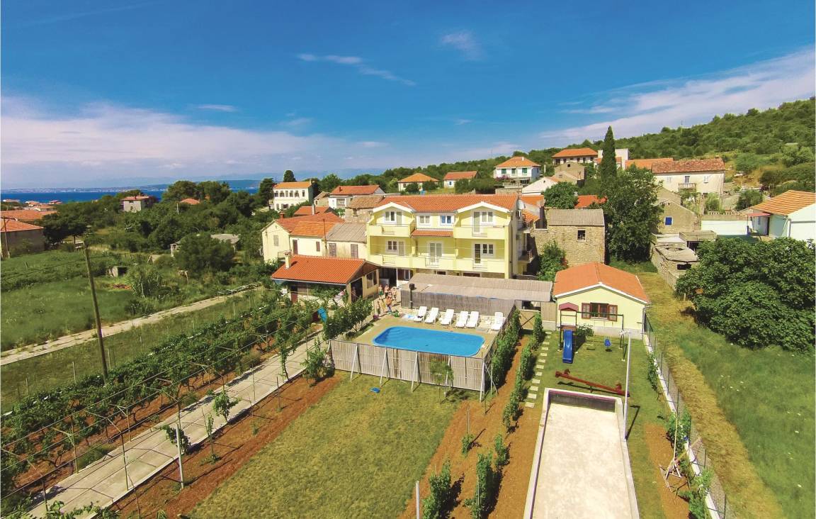 178 M² Duplex ∙ 5 Chambres ∙ 15 Personnes - Croatie