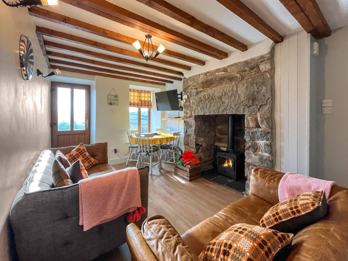 Cottage ∙ 2 Bedrooms ∙ 4 Guests - North Wales
