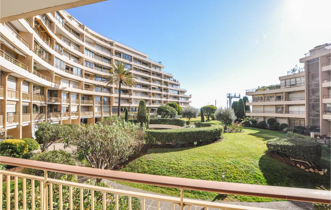 70 M² Apartment ∙ 2 Bedrooms ∙ 4 Guests - Cannes