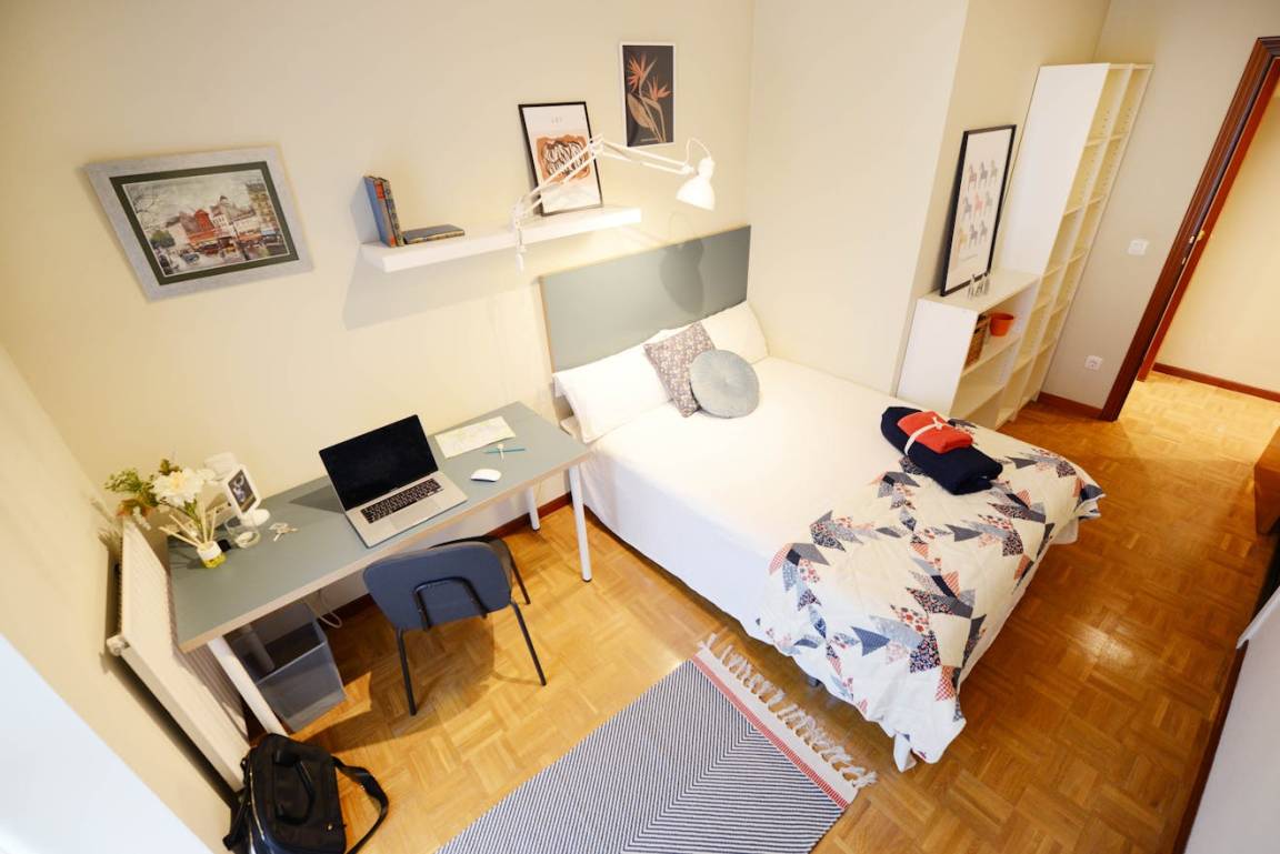 90 M² Private Room ∙ 1 Bedroom ∙ 2 Guests - Bilbao
