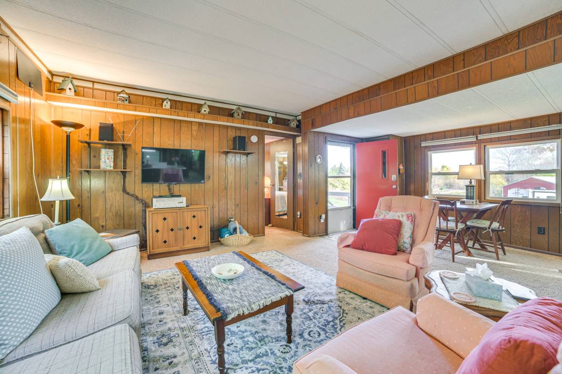 87 M² House ∙ 3 Bedrooms ∙ 6 Guests - Petoskey, MI