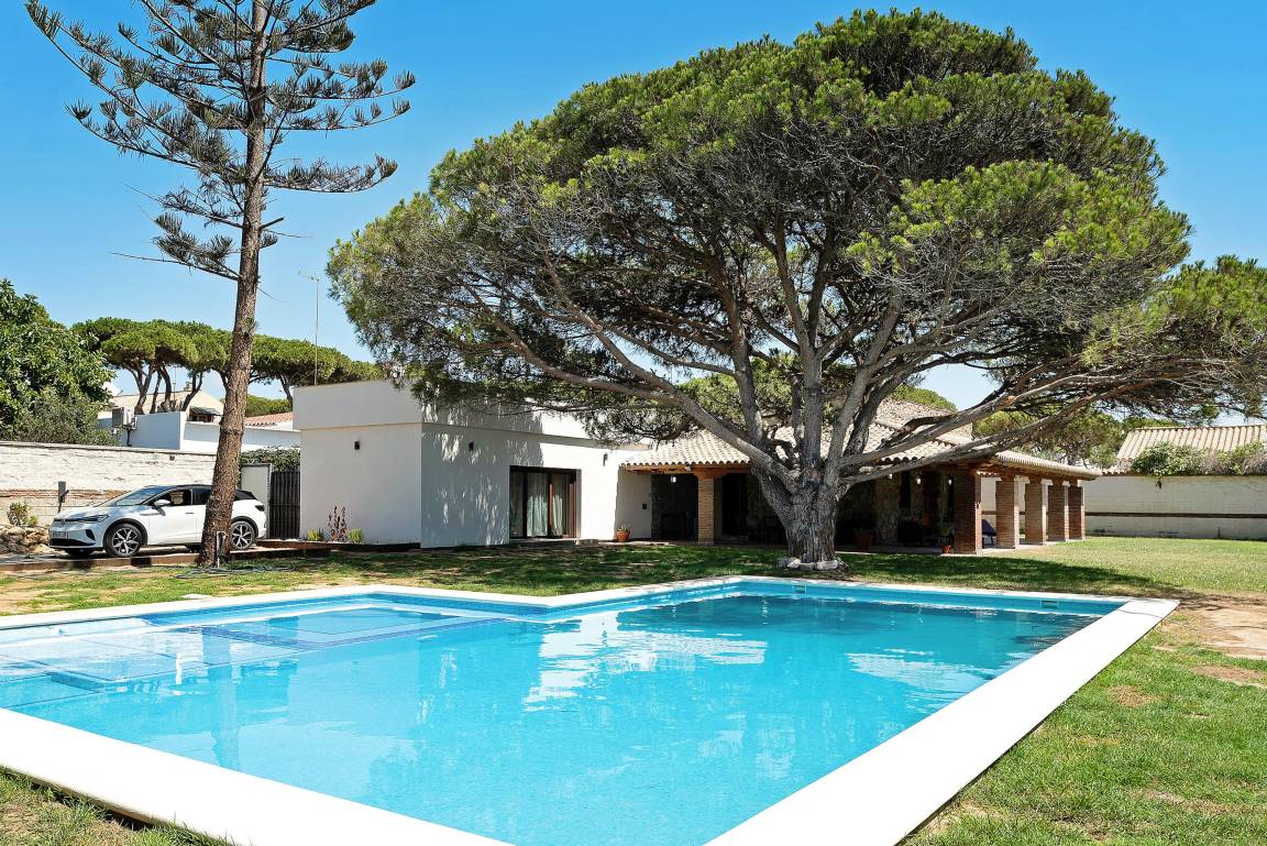 240 M² Ferienhaus ∙ 4 Schlafzimmer ∙ 9 Gäste - Chiclana de la Frontera
