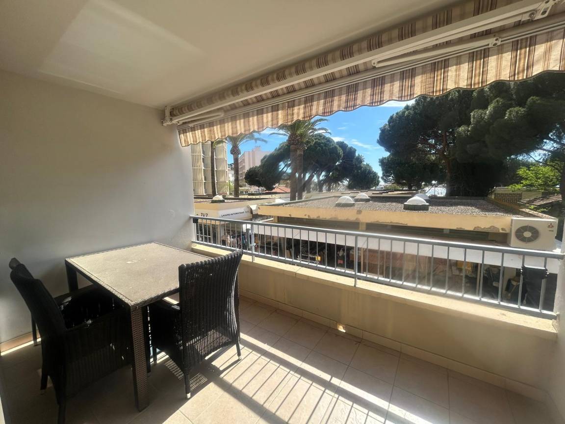 49 M² Apartment ∙ 1 Bedroom ∙ 4 Guests - Le Lavandou