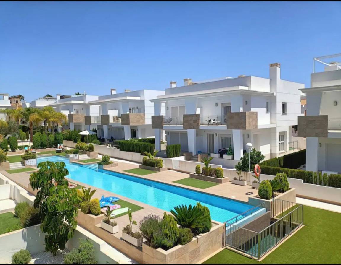 100 M² Maison De Vacances ∙ 2 Chambres ∙ 4 Personnes - Algorfa